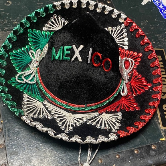 Gonzalez sombrero | Accessories | Authentic Gonzalez Sombrero Black ...
